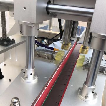 Quality SS304 80 To 100BPM Automatic Capping Machine For Plastic Bottle Jar for sale