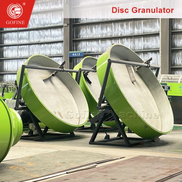 Quality Red Color Disc Granulator Machine For Organic Fertilizer Processing Plants for sale