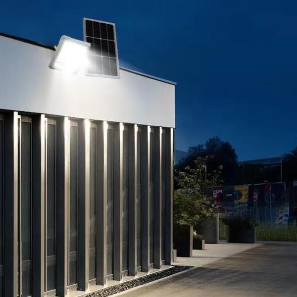 Quality 15000 Hours Working Time High Power Cold White Solar Floodlight for Warehouse for sale