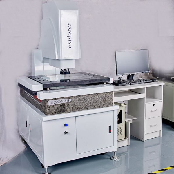 Quality 220V CNC Optical Profile Projector with 2.5um Measurement Accuracy and 500*400mm for sale