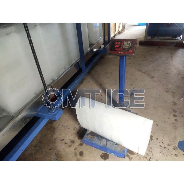Quality Compact Industrial Ice Block Making Machine 3000kg Capacity Multifunctional for sale