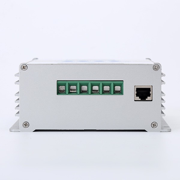 Quality 24 Volt 700W Regulator MPPT 40A IP54 MPPT Solar System LCD Display for sale