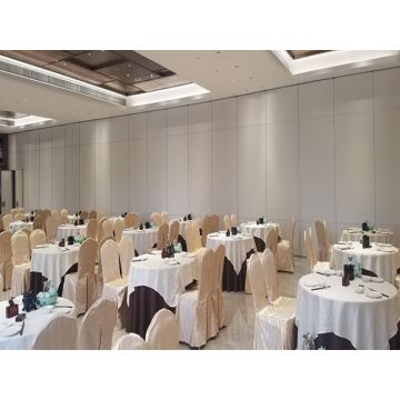 Quality Soundproof Interior Sliding Doors Folding Partition Walls Max Height 4000 MM for sale