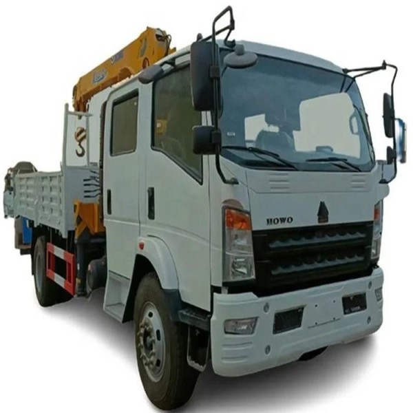 Quality Sinotruk 55t Higher Lifting Height 30m Cargo Hydraulic Mobile Truck  Mounted Crane With Straight Telescopic Boom for sale