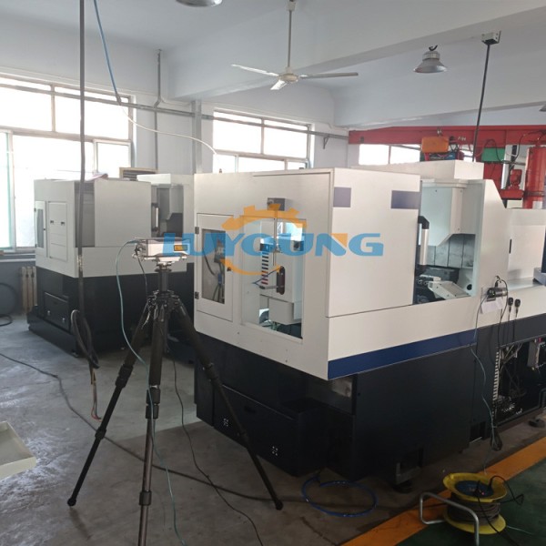 Quality Swiss Type Cnc Lathe Machine Ak164 Precision Fanuc Controller 4 Axis Horizontal for sale