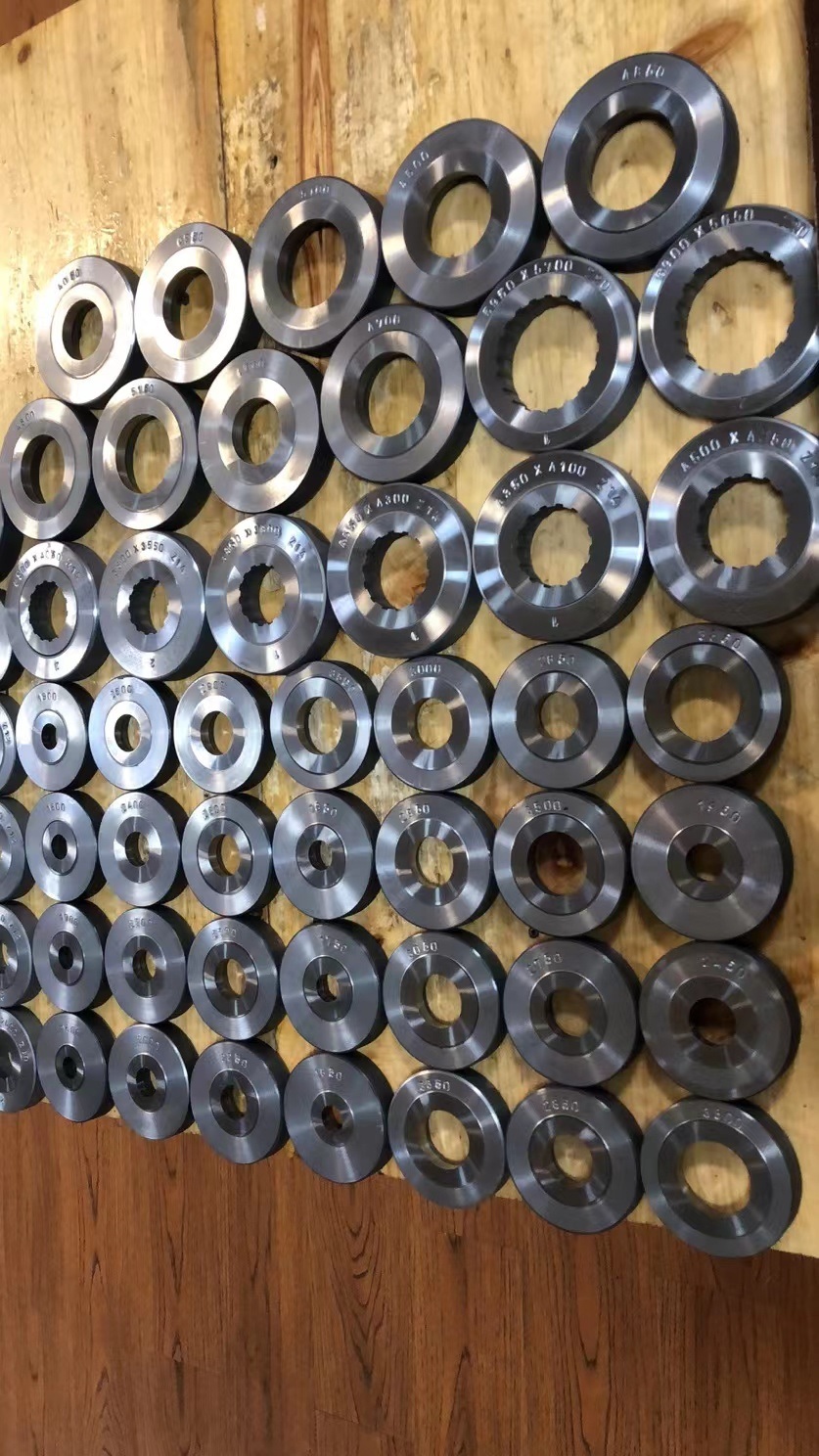 Polycrystalline Diamond Dies Tungsten Carbide Wire Drawing Dies Drawing Dies Manufacturers