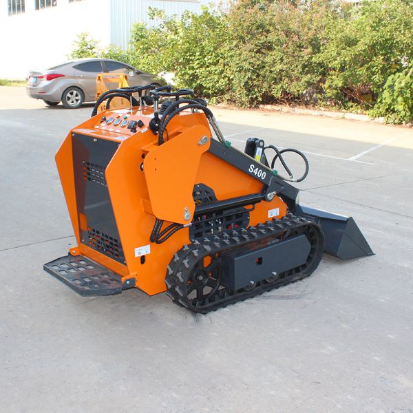 Quality China Track Wheel CE/EPA Mini Skid Steer Loader With Bucket Trencher Rotary Plow for sale