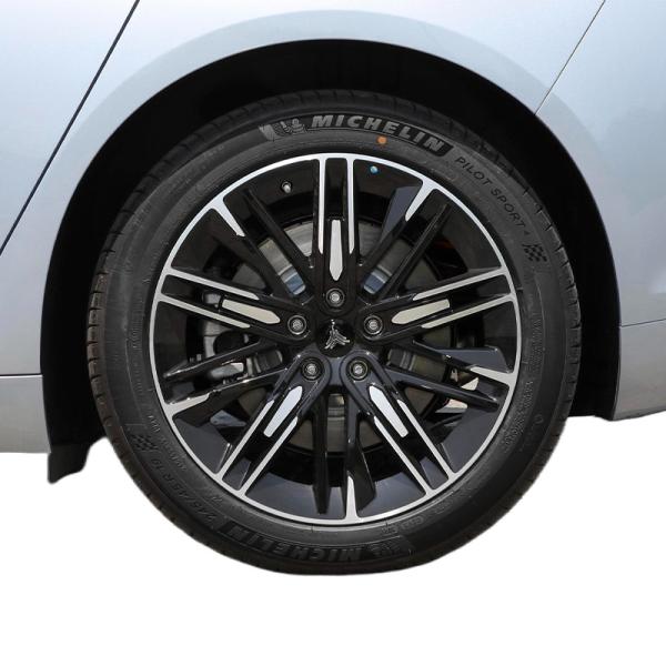Quality Hozon Nezha S New Energy Electric Car Medium And Large Sedan for sale