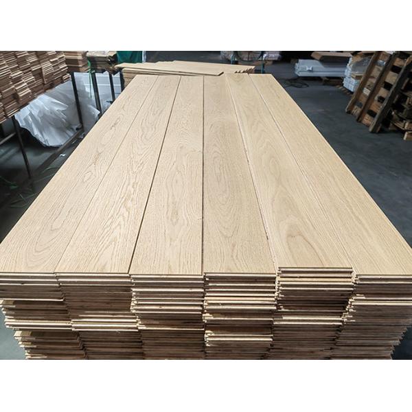 Quality European Oak Engineered Wood Flooring 1900x150mm 4mm Top Layer for sale