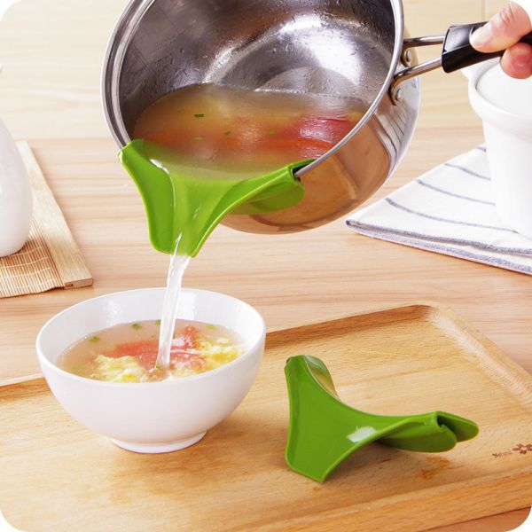 Quality Kitchen Gadgets Silicone Anti-Spill Leak Pot with Round Mouth Edge Deflector 20g for sale