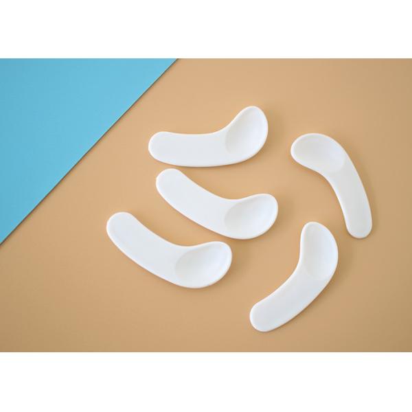 Quality White 33.5mm Plastic Cosmetic Spoon Makeup Spatula for sale