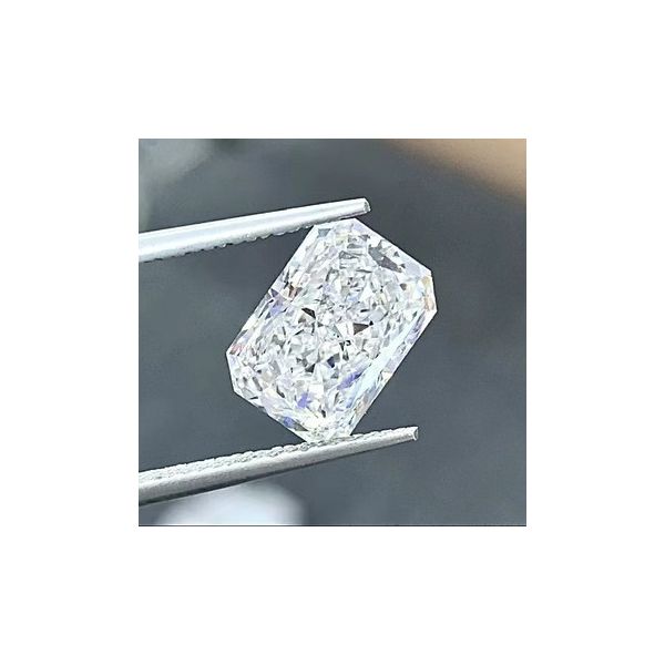 Quality CVD Radiant Cut 1.57ct-5.45ct E VS1/VVS2 Matched Jewelry IGI Certificated Radiant Cut Lab Grown White Diamonds for sale