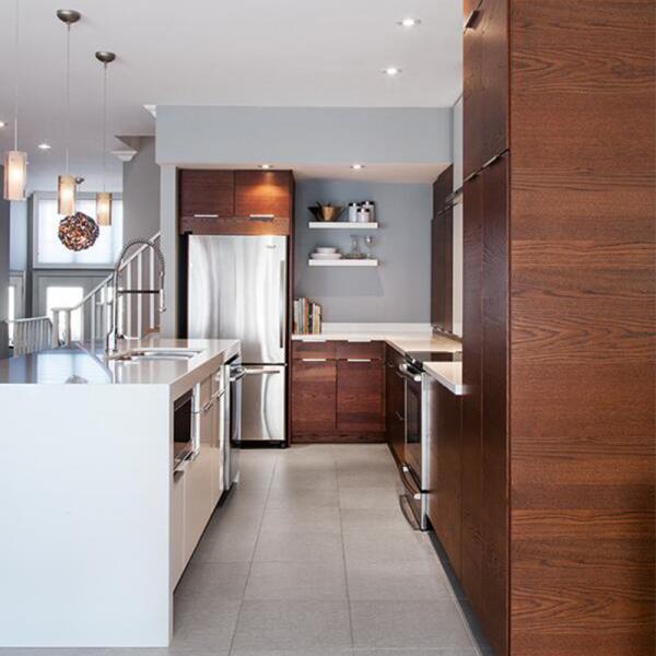 Quality Melamine Board Matte Kitchen Cabinet with Lacquer Door Panel Surface Treatment for sale