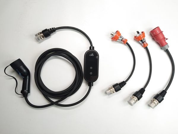 Quality Schuko/Nema/UK Plug Portable EV Charger for sale