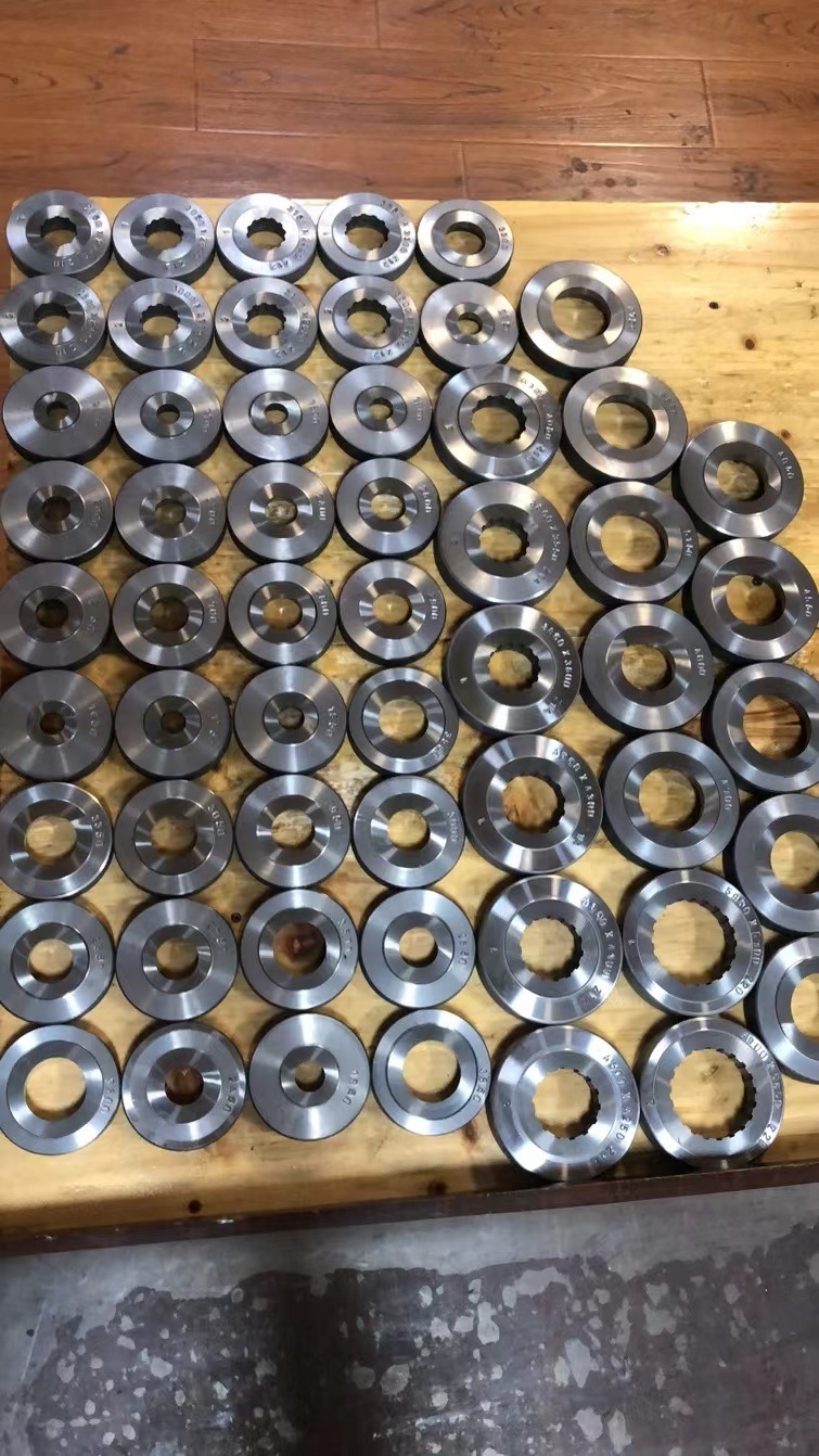 Polycrystalline Diamond Dies Tungsten Carbide Wire Drawing Dies Drawing Dies Manufacturers
