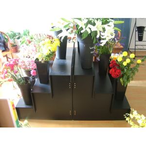 Quality Corrugated Plastic Floral Display Stand 3 Step 4 Step For Flower Shop for sale