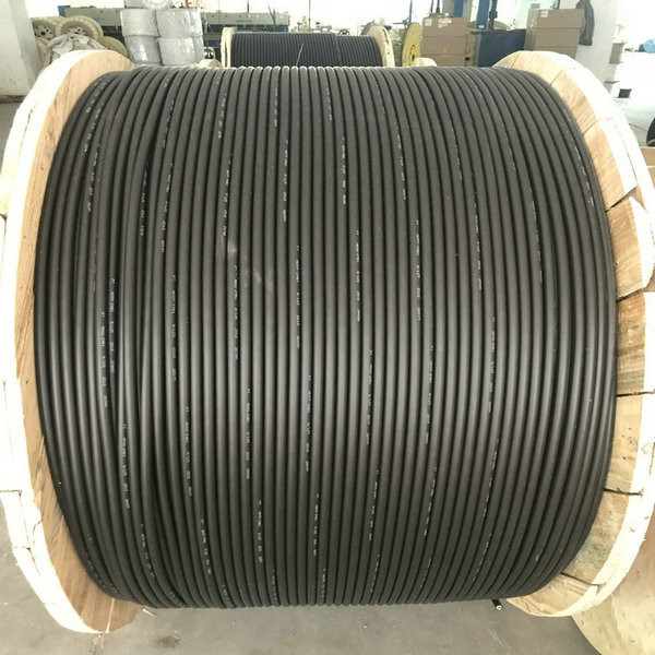Quality GYXTW 4 Single Mode G652D Aerial Optical Fiber Cable manufacturer for sale