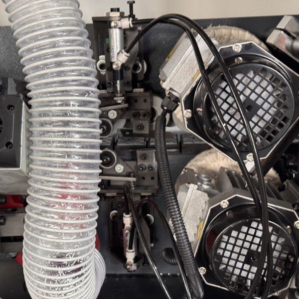 Quality Edge Banding Machine Supplier End Cutting Fine Trimming Time Efficiency for sale