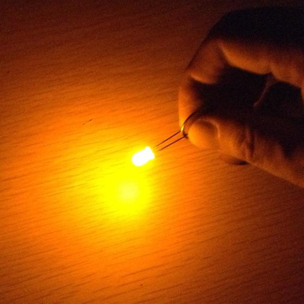 Quality 5mm LED Light Emitting Diode 600nm Orange Color 10000mcd Clear Lens Round Shape for sale