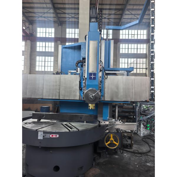Quality 2000mm Swing Diameter CNC Vertical Lathe Machine C5120 For Cast Iron Rough for sale