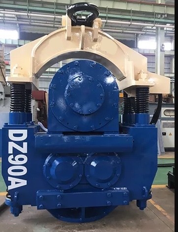 Quality Hydraulic-Pneumatic-Electric Pile Driver - Shockproof & 2000mm Max Pile Diameter for sale
