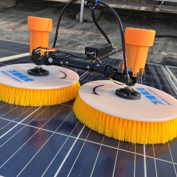 Quality Supported OEM Dual Supply 3.5M Telescopic Pole Solar Cleaning Brush for Photovoltaic Farms for sale
