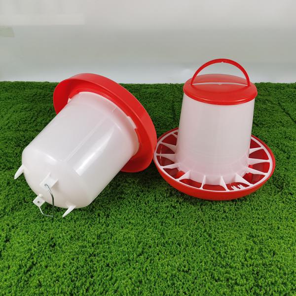 Quality Fowl Feeding Tool Red And White 30.5cm(H) X 37.5cm(D) With 9L Capacity for sale