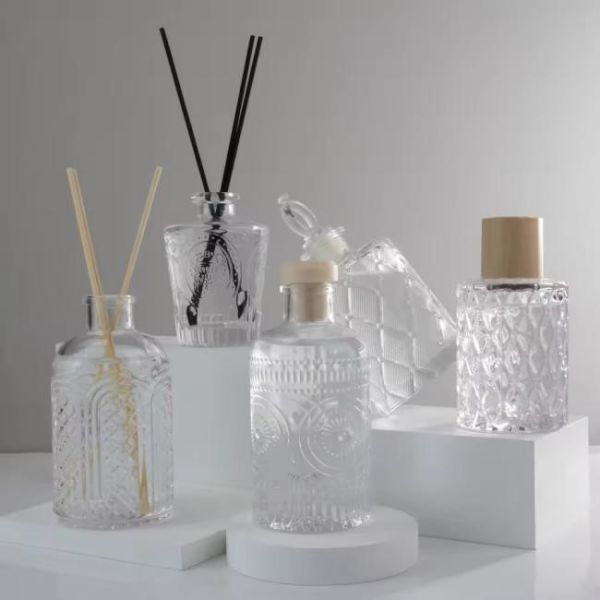Quality Irregular Empty Reed Diffuser Bottles Unique Glass Reed Diffuser Bottle Luxury for sale