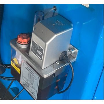 Quality 2200W 5 Axis CNC Grinder High Accuracy With Oline System 17 Inch Monitor for sale