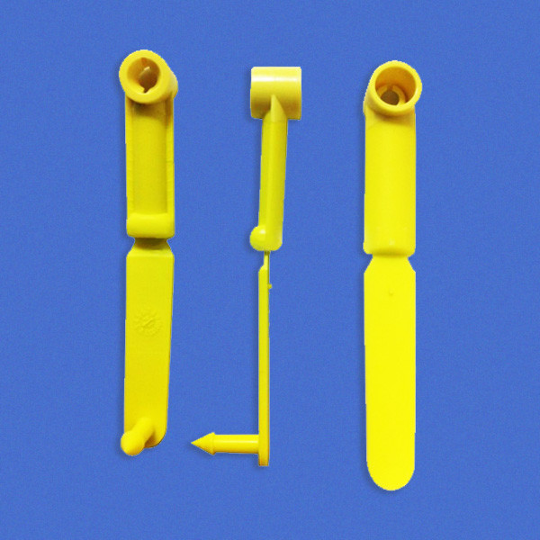 Quality Wrapped Around Weight 6G Rfid Ear Tags For Sheep / Goat Tracking And Management for sale