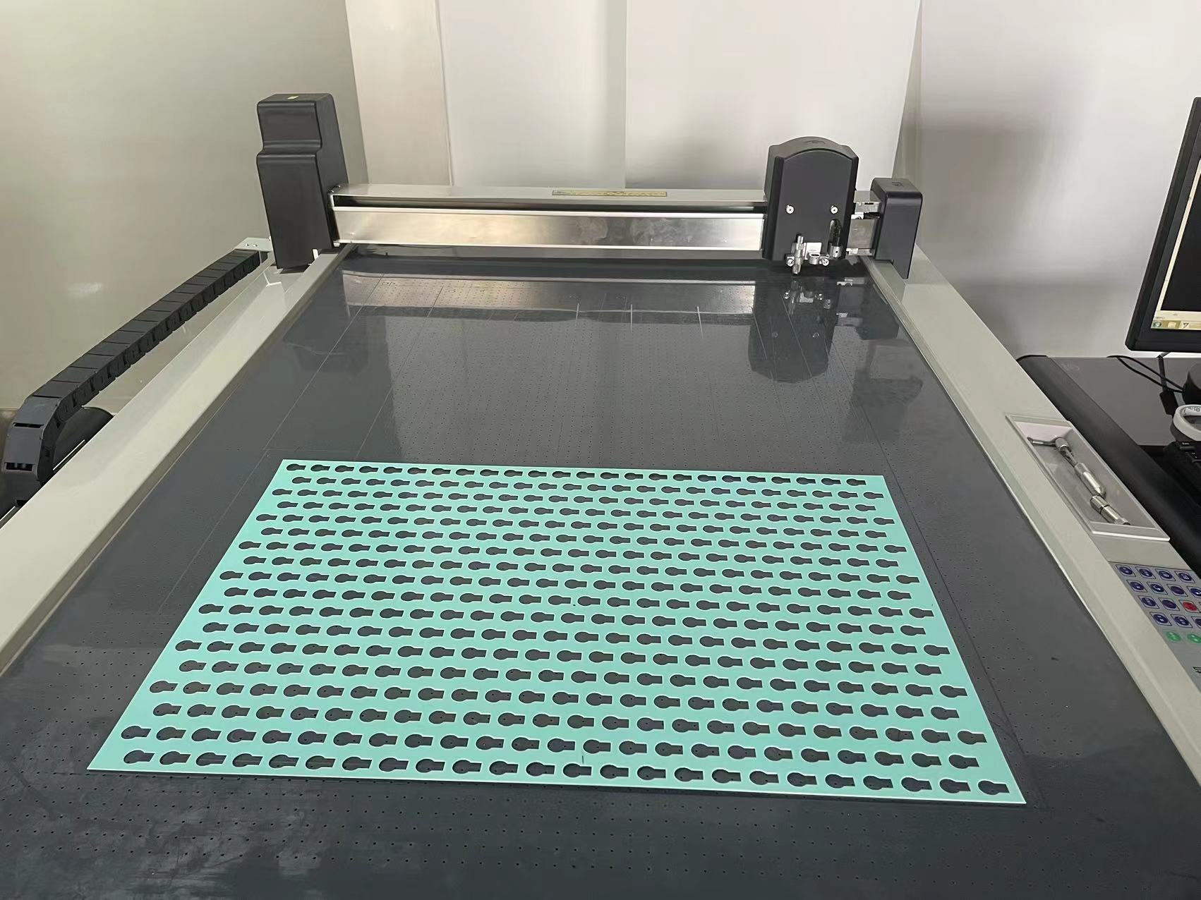 Double-sided Insulating Film PET Plotter CNC Digital Cutting Machine