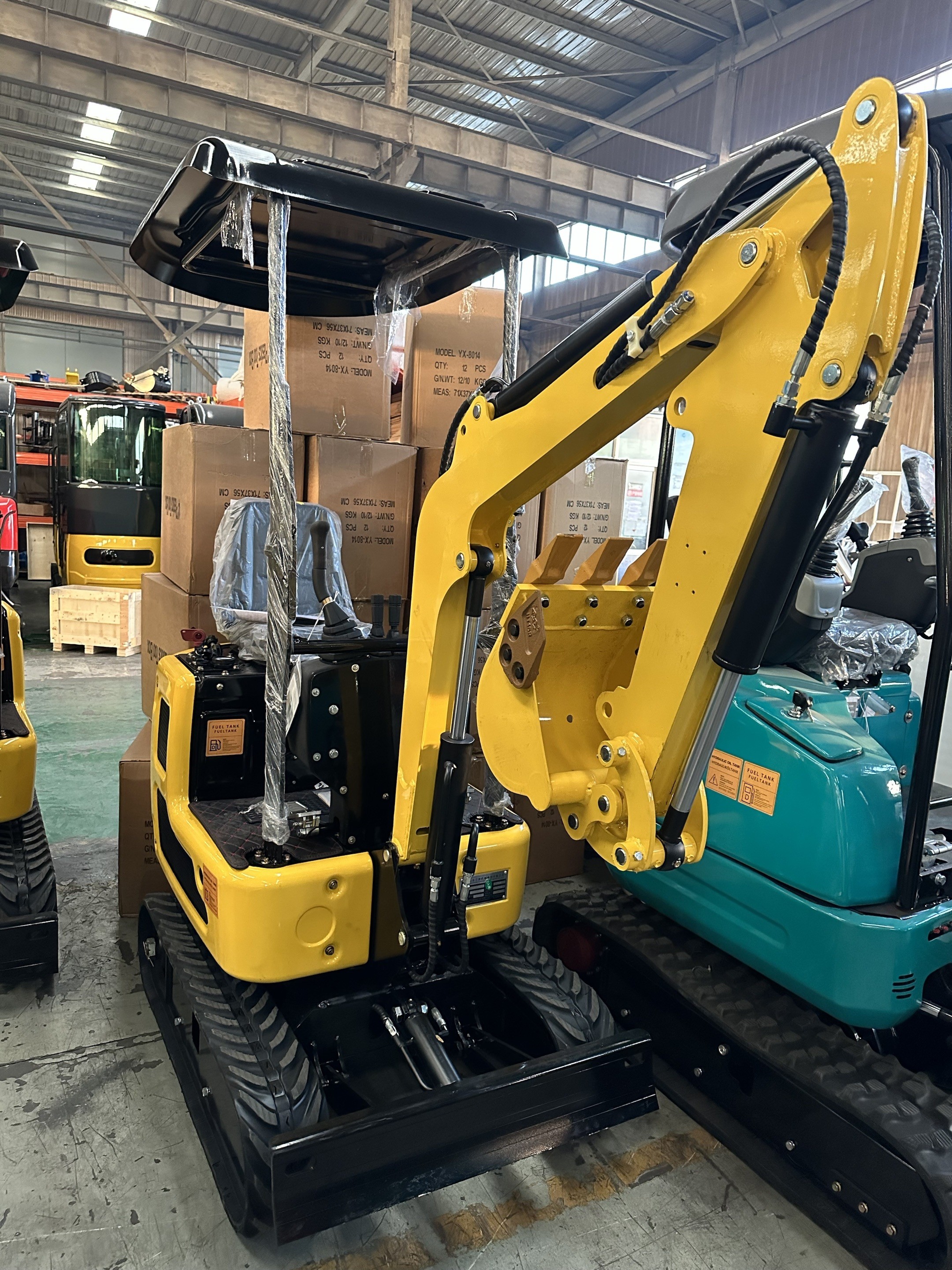 Quality 1.6 Ton 1.8 Ton 3 Ton Operating Weights Mini Excavator with Powerful Engine for sale