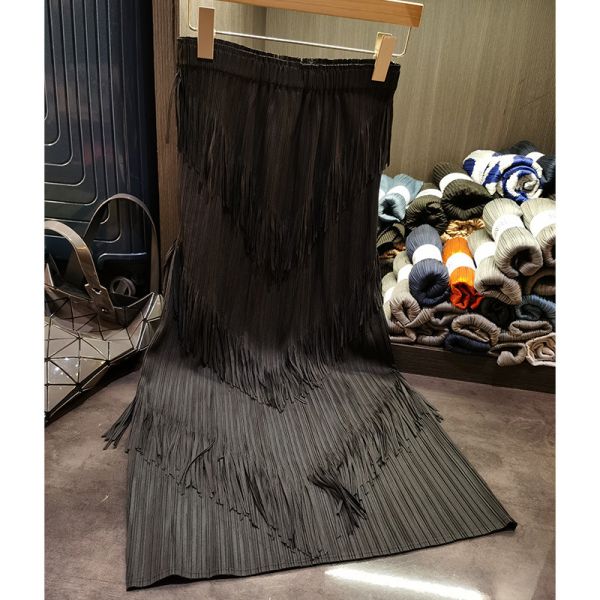 Quality Solid Color Skirt Women 2024 Summer New Multi-layer Elastic Waist Gentle Skirt Casual Pleated Skirt for sale