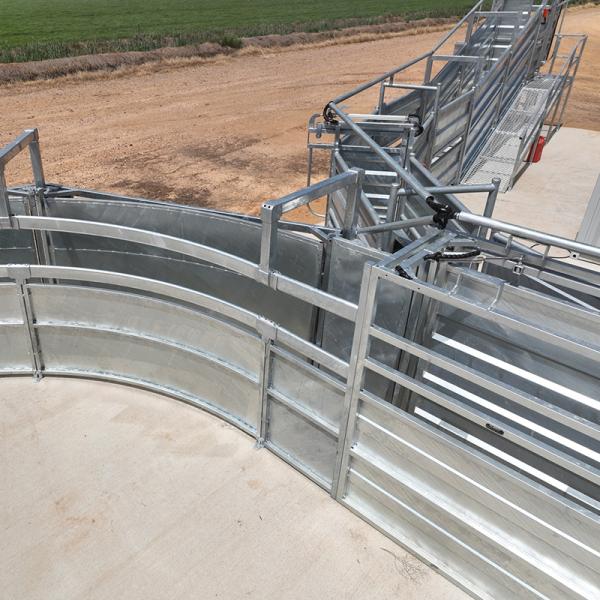 Quality 2.1m Light Grey Protective Fence Panel for Cattle Ranch for sale