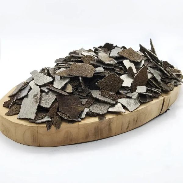 Quality Steelmaking Electrolytic Manganese Metal Flakes Mn99.95 / Mn99.80 / Mn99.70 for sale