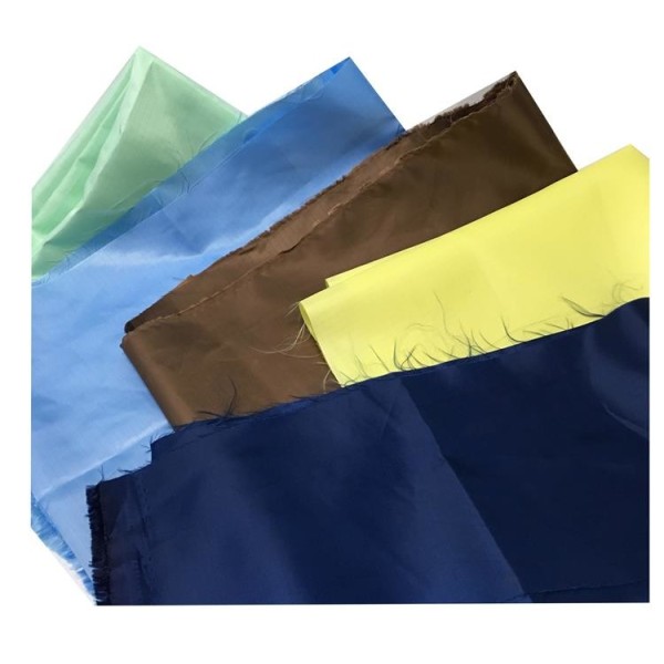 Quality 110gsm Anti Static Polyester Fabric 2/3 Twill Woven Style For Biopharmaceutical Industry for sale