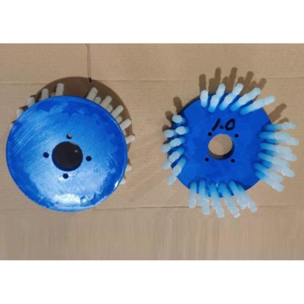Quality 16 Inch White Color Nylon Bristle Industrial Underwater Hull Brush for Ship Surface Cleaning for sale