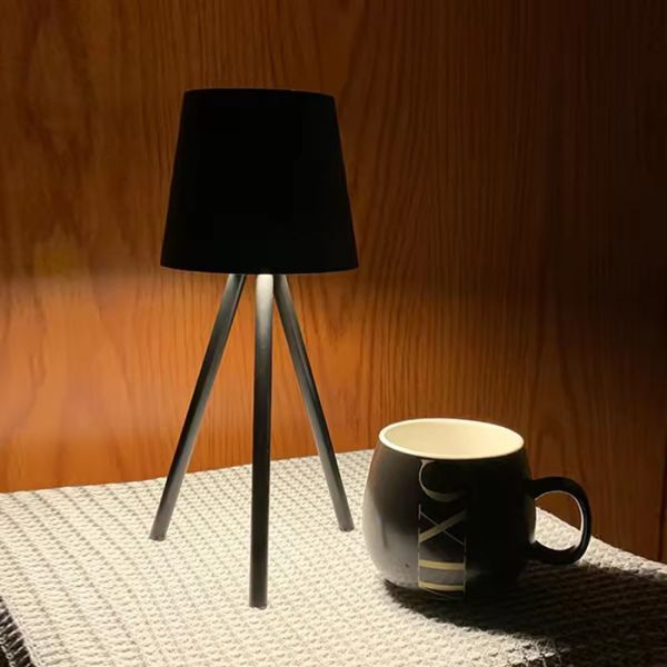 Quality Three Legged Desktop Led Table Lamp 3000k/4500k/6000k Rechargeable for sale