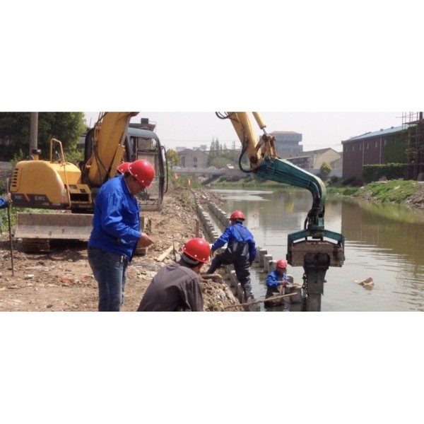 Quality Hydraulic Pile Driver - High Precision & Low Vibration Operation for sale