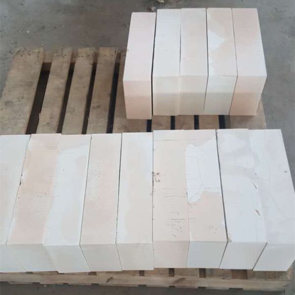 Quality Customized Size Refractory Brick for Auto Glass Run Channel Fused Cast Skid Rail for sale