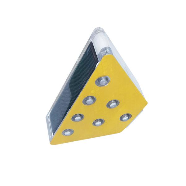 Quality Trapezoid Durable 1.2V 600MAH Solar Road Reflectors , Guard Rail Reflectors for sale
