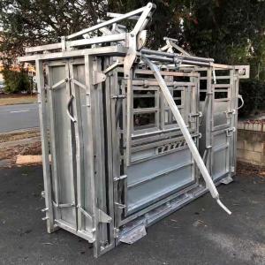Quality Rectangle Heavy Duty Cattle Crush PVC Coated+Powder Coated for sale