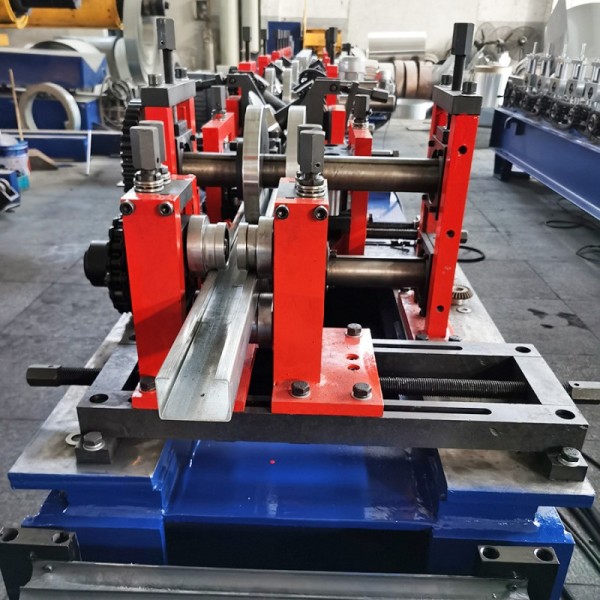Quality 8Kg Z C Purlin Roll Forming Machine Full Automatic Steel Frame for sale