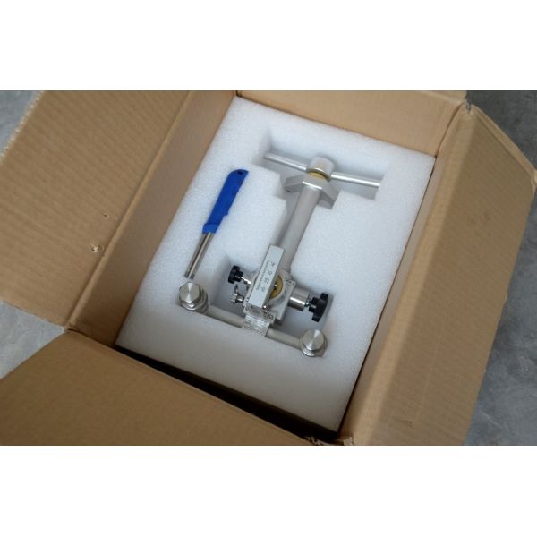 Quality Professional L286*W198*H140 mm HS703 Lab Machine Pneumatic Pressure Gauge for sale