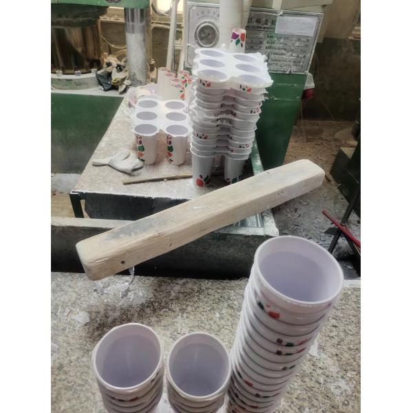 Quality 25kgs/Bag Urea Formaldehyde Resin Powder Industrial Grade For Melamine Tablewave for sale