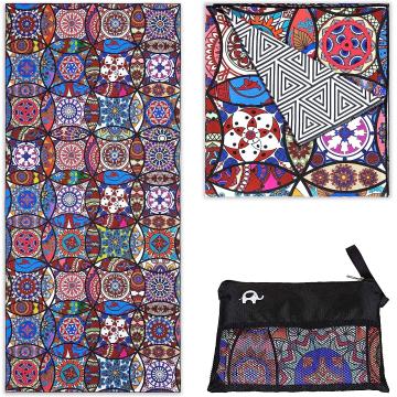 Microfiber Material Printed Beach Towel With Machine Washable Care Instructions