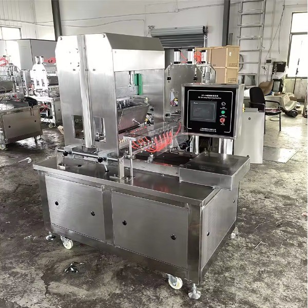 Quality Sandwich Multi-Color Pectin Gelatin Soft Candy Pouring Machine for Candy for sale