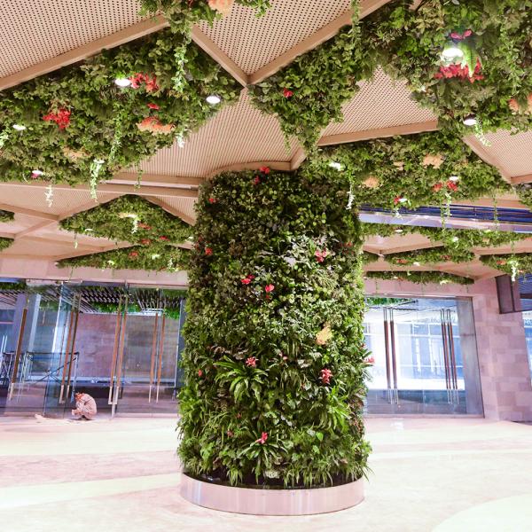 Quality Fire Retardant Artificial Landscape Trees Pillar Plant Shopping Mall Decor for sale