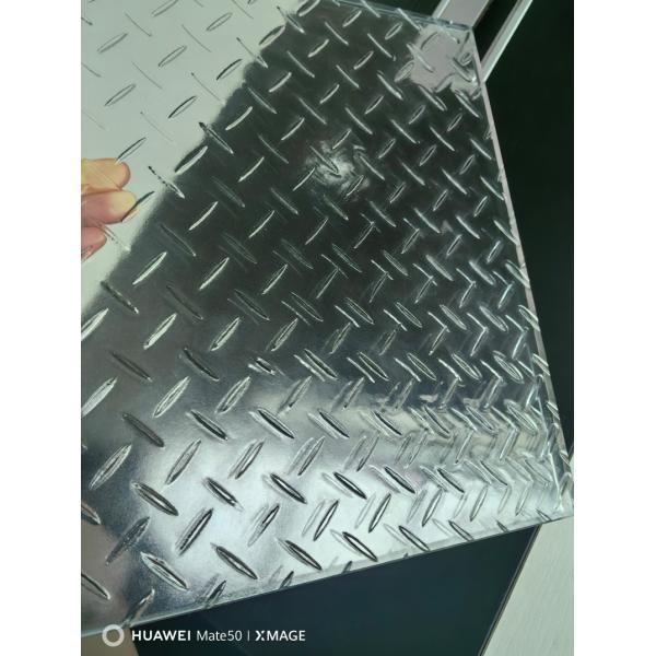 Quality Anti-Slip Flat Pattern Laminated Glass in Clear/Extra Clear for Customizable for sale