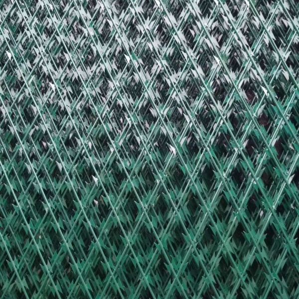 Quality AISI304 DIN1.4301 Razor Mesh Fencing For Maximum Durability for sale